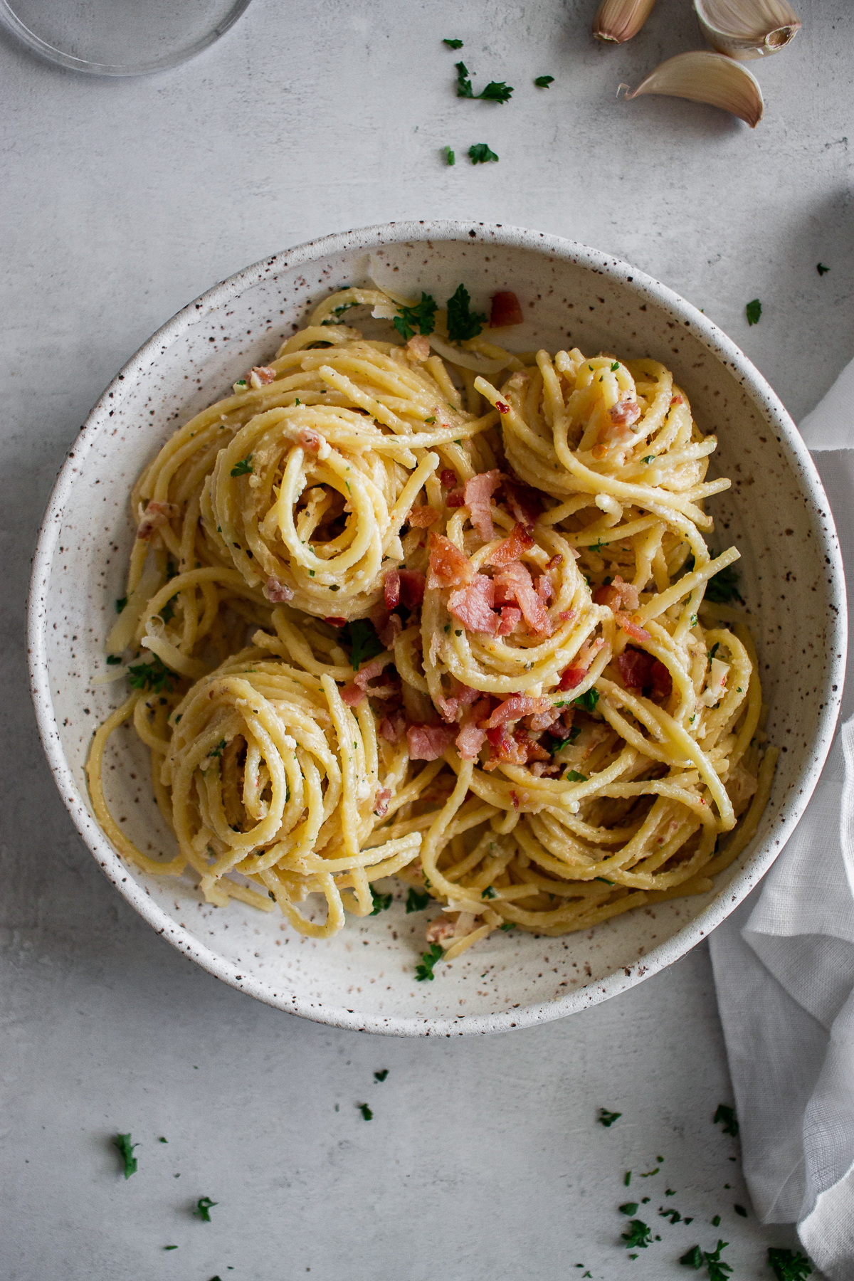 Bacon Spaghetti Recipe With A Creamy Garlic Sauce - The Bonnie Fig